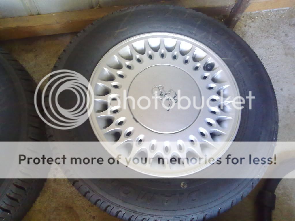 [SA] - RARE VP Calais International wheels | Just Commodores